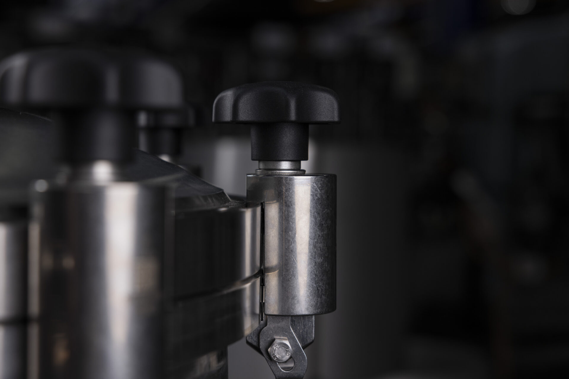 HZ-clamp screw - zimmerlin GmbH Edelstahl-Technik