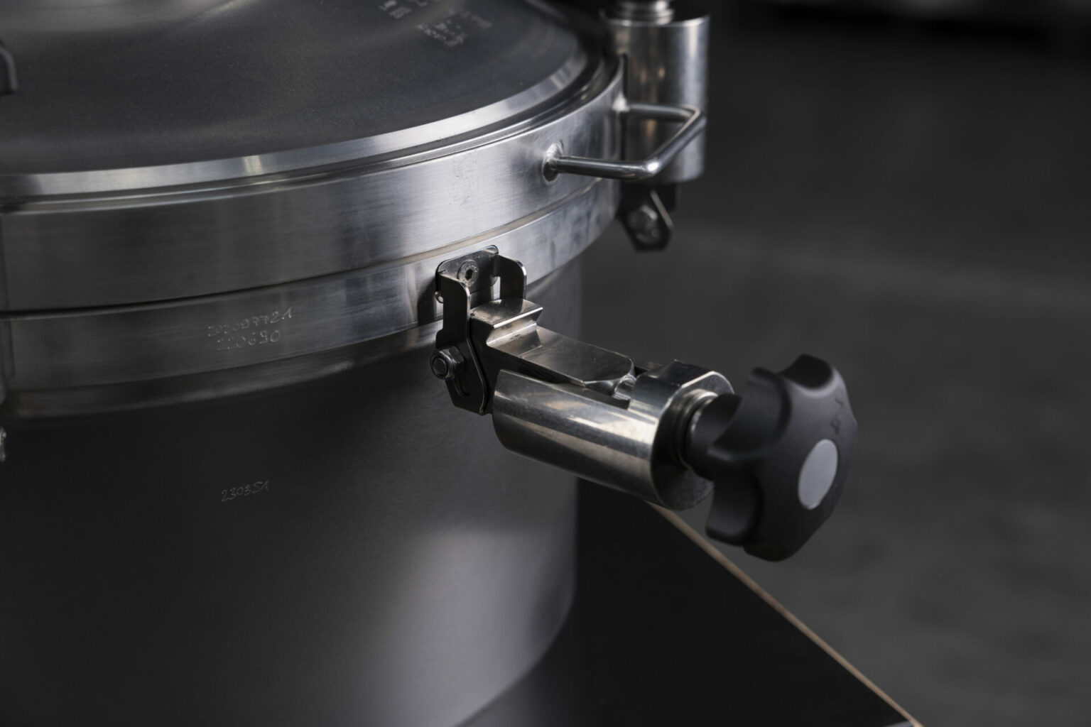 HZ-clamp screw - zimmerlin GmbH Edelstahl-Technik